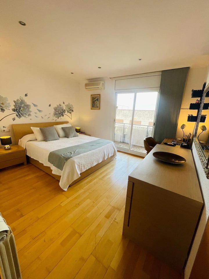 Romántica Habitación Sabadell - Sabadell