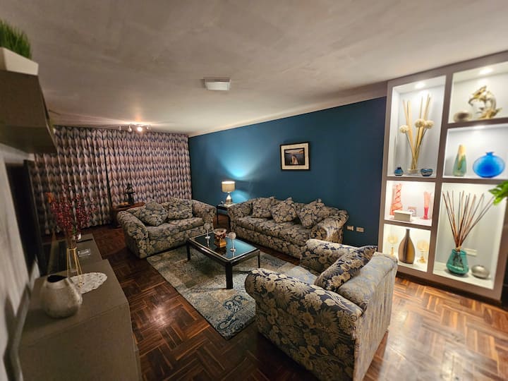 Amplio Y Cómodo Departamento (Cochera Privada) - Tacna