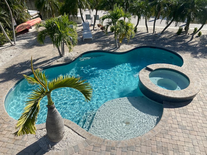 Primo Pool And Palms-4br W/pool - Fort Myers Beach, FL
