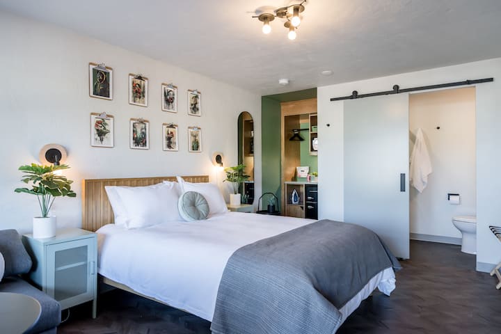 Market District, Walk To Autzen, Downtown, River! - Eugene, OR