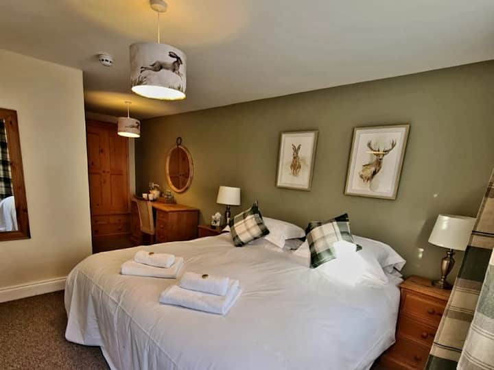 Superior King Room With En Suite - Deal