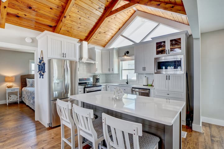 The Nautical Nook - Surf City, NC