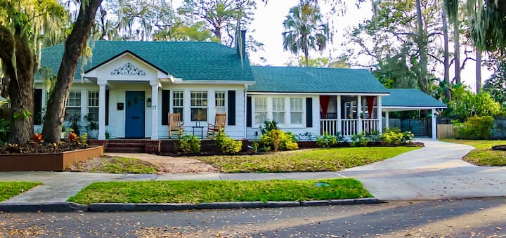 Moody Manor Estate Close To Downtown And The Beach - St. Augustine, FL