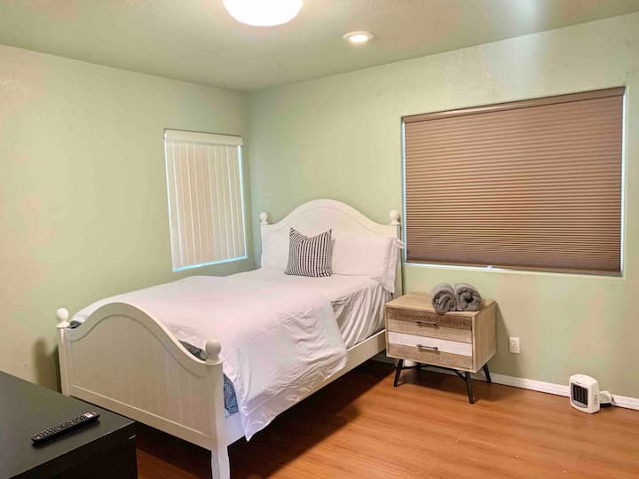 Echo Park | Doger Stadium Big&nbsp;1b - Hollywood, CA