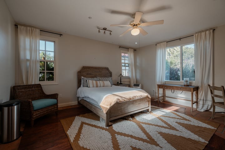 Casita Serena Private Guesthouse - Fallbrook, CA