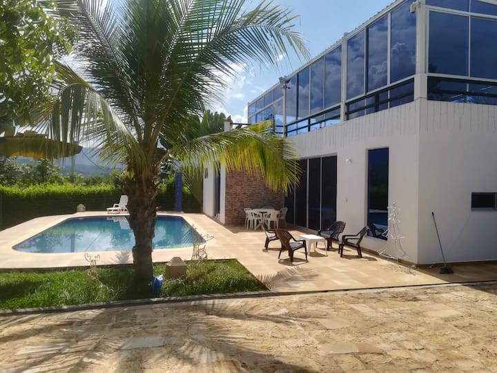 Casa Quinta Carmen De Apicalá : Paz Y Naturaleza - Carmen de Apicalá