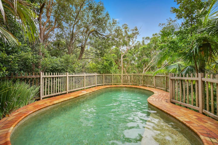 Cool By The Pool - Gosford