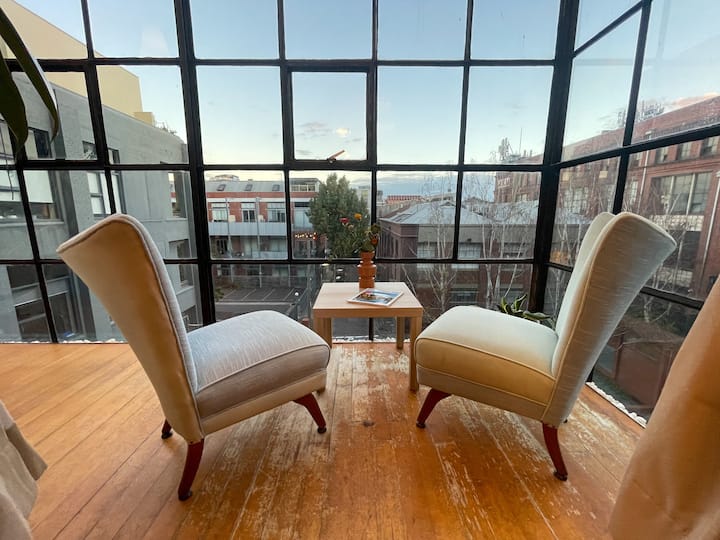 Warehouse Apartment In Richmond - Richmond