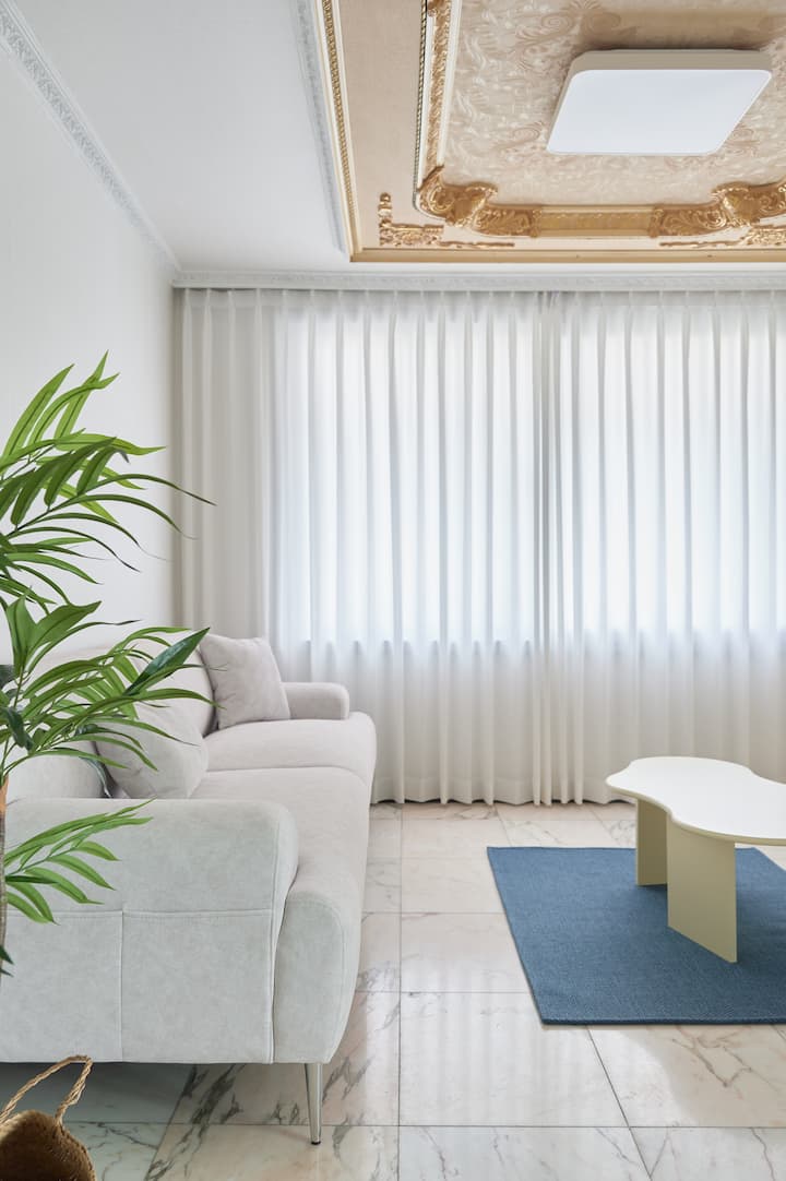 Beautiful Small House With 2 Bedrooms - Seoul