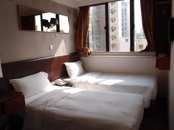 Twin Room+mtr Prince Edward+near Women Street - Hongkong