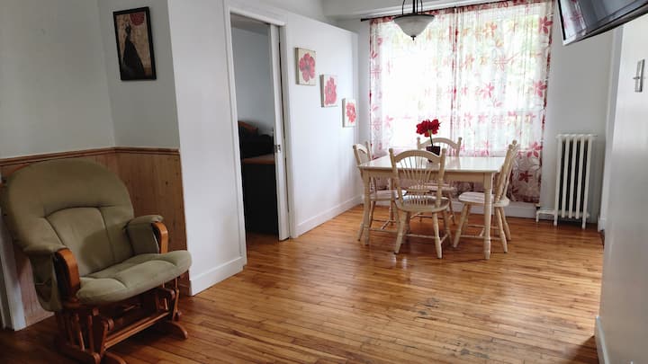 Apt. 2 Ch. Tranquille & Facile D'accès - Sherbrooke
