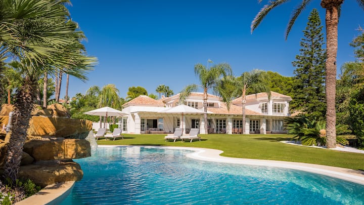 Beachfront Villa Sana, Marbella - Marbella