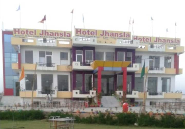 Hotel Jhansla Family Room | By Grb - Neemrana