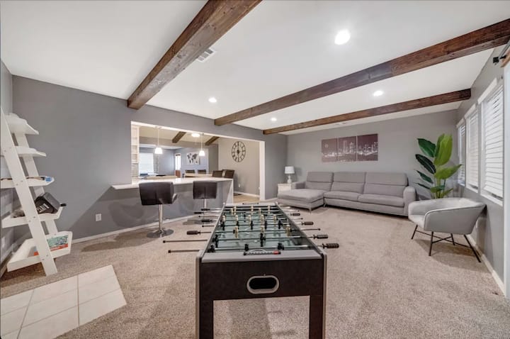 Amazing Home Near Dfw Airport! - Euless, TX