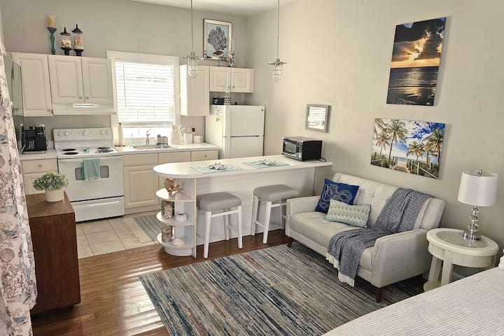 1/2 Off For The Summer
Live Like A Key West Local - Key West, FL