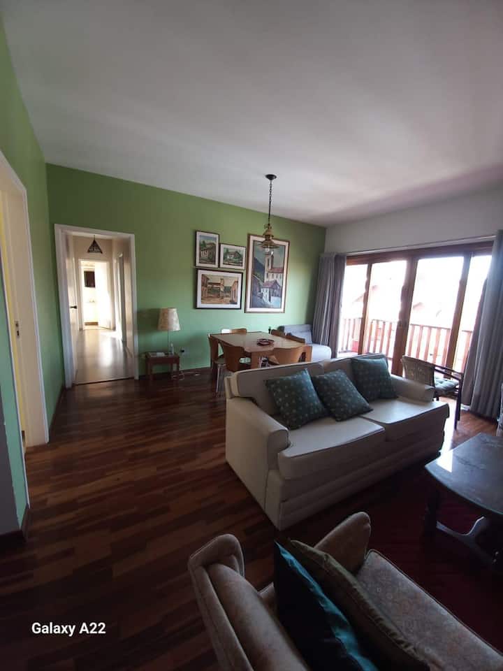 Apto. 5* C/ 3 Dorm. A 200 M Do Centro De Capivari. - Campos do Jordão