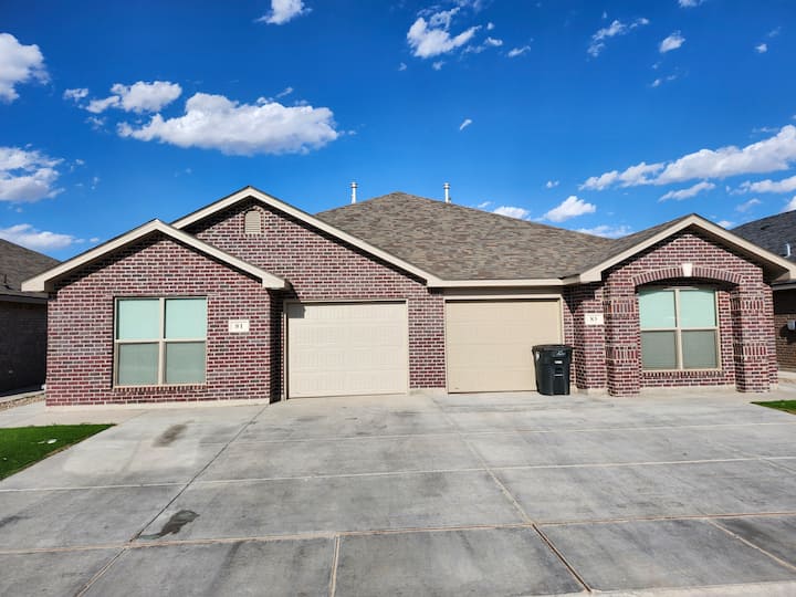 3 Bedrooms Fully Furnished Home - Odessa, TX