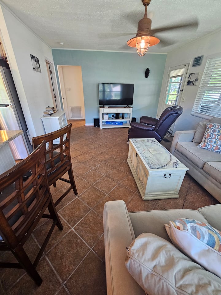 Boat Dock, Mason Creek Waterfront, 2/1, Yes Pets - Homosassa, FL