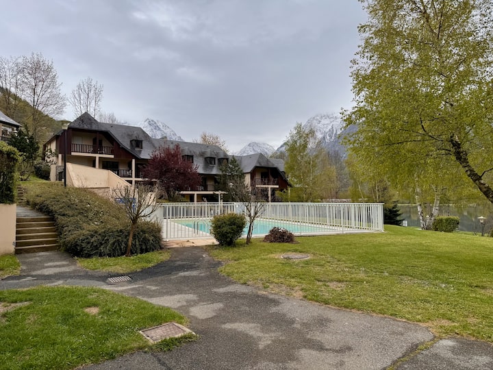 Charmant Logement De Plain-pied Avec Piscine - Loudenvielle