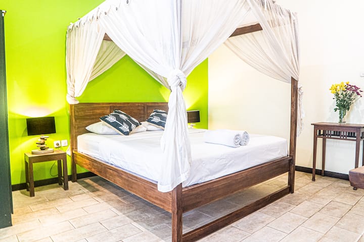 Premium Room Krakatau At Atmos Co-living: - Yogyakarta