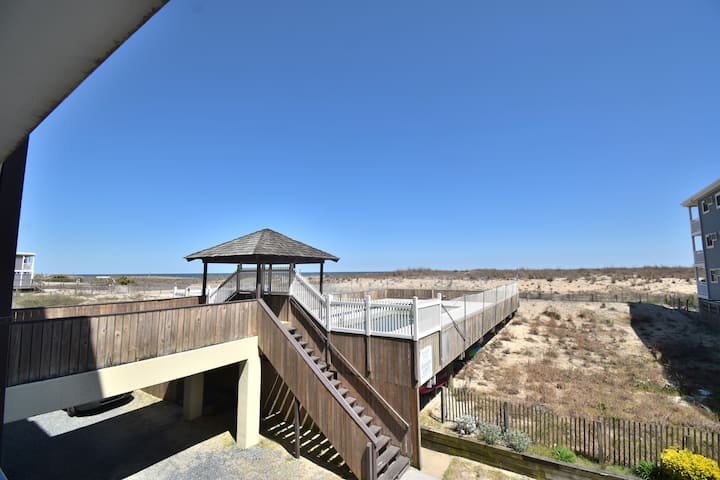 Oceanfront Condo With Pool On 68th St - Ocean City, MD