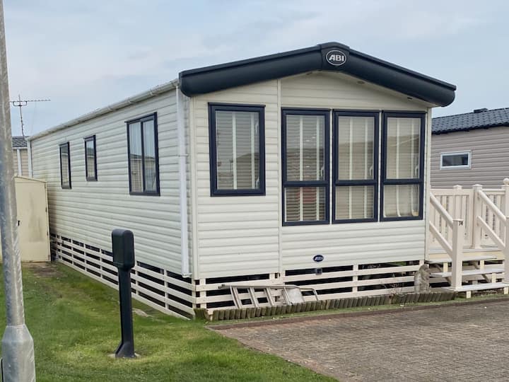 Desirable 2 Bed On West Sands - West Wittering