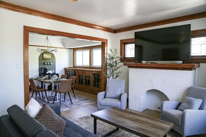 Sleeps 6|amfam Field|free Parking|fenced Yard - Milwaukee