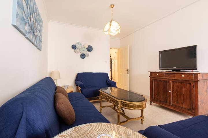 Spacious & Comfy Seaside Flat - Malta