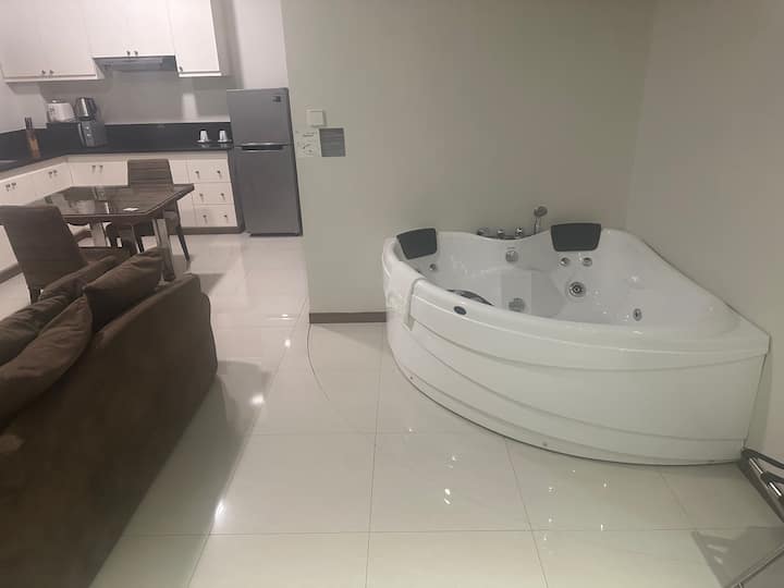 Grand Studio Deluxe With Jacuzzi - Angeles