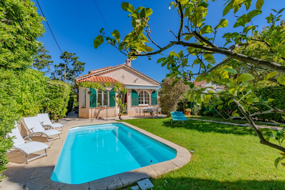 Pretty Villa Garoupe, Swimming Pool - Houses for Rent in Antibes ...