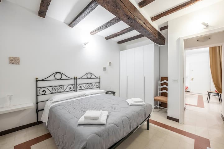 Ambra Maison, Bologna By Short Holidays - Bologna Guglielmo Marconi Airport (BGA)