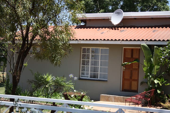 In Time - Family Cottage - Muldersdrift