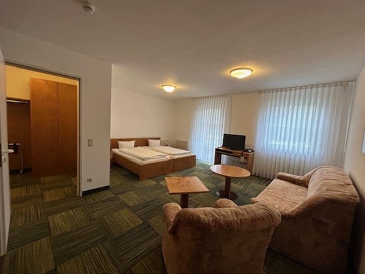 Renovierte Wohnung (4 Personen) - Burglengenfeld