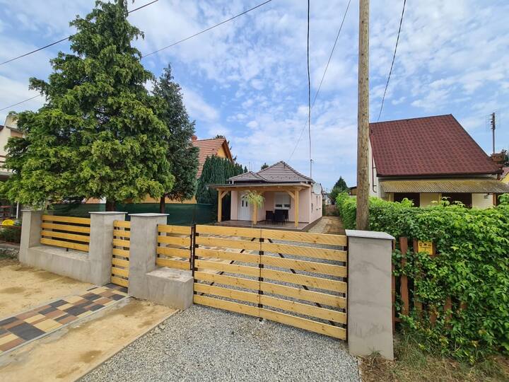 Pipacs Apartman - Harkány