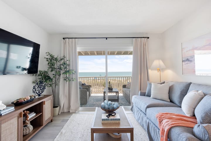 Newly Renovated Ocean Front Luxury Condo W/ Pool - Carolina Beach, NC