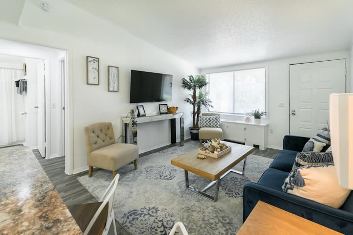 Relaxing Perfect King Suite Near Mayo! - Jacksonville, FL