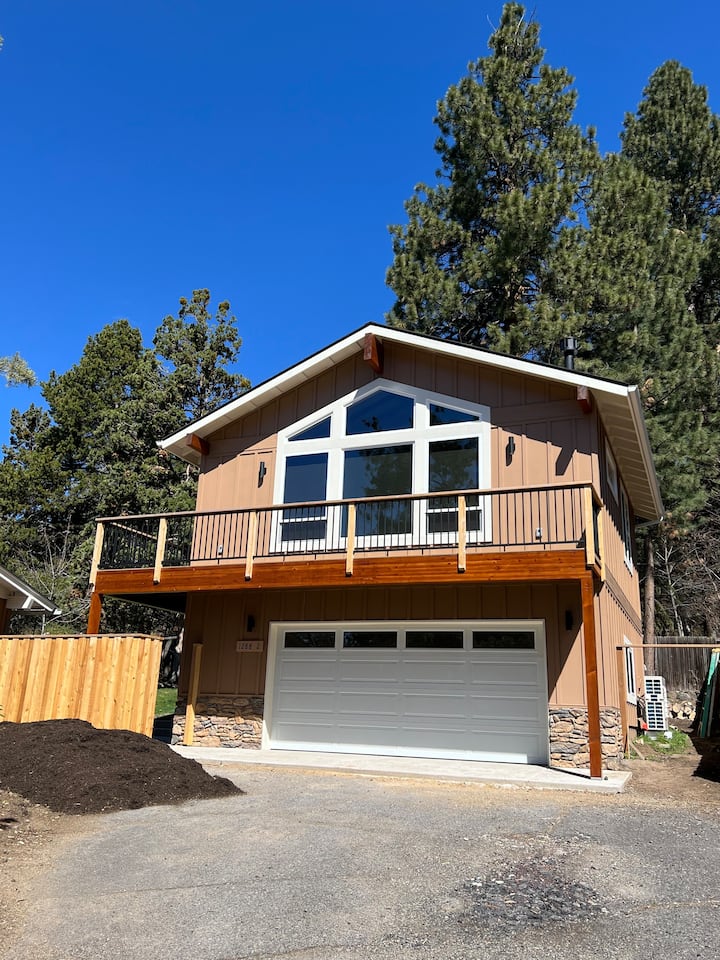 Hideaway Chalet - Bend, OR