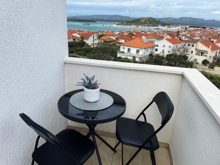 Two Bedroom Apartment With Sea View A4 - Murter