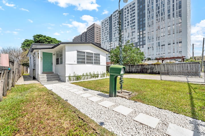 Casa Mint - Doral, FL