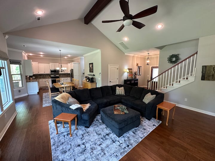 Borough At The Vista - Bella Vista, AR