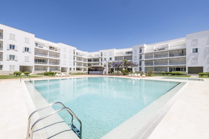 Apt Toma - Lagos, Portogallo