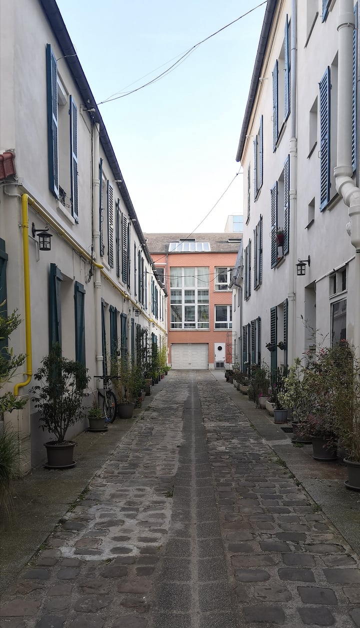 Impasse Calme Et Verdoyante - Montrouge