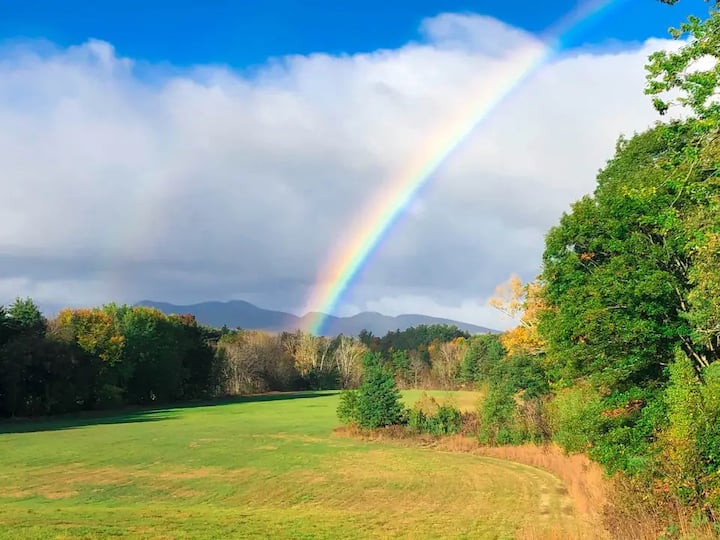 Saco River Escape, Private Beach, Mountain Views - Conway, NH