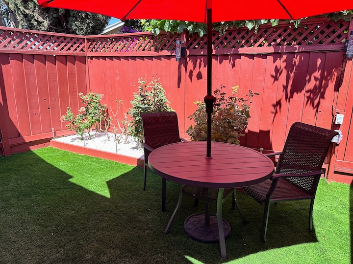 Private Guesthouse W/patio & Ev Charger - Union City, CA