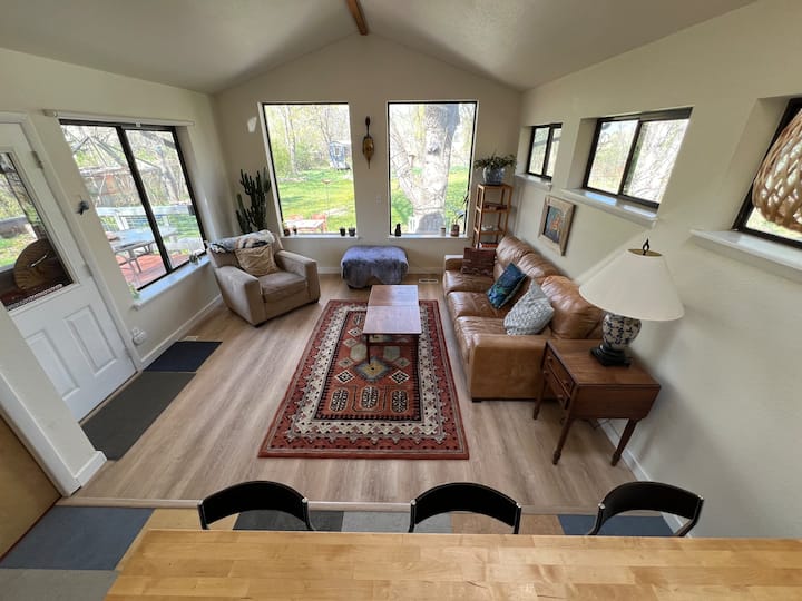 Rustic Charm Retreat House - Boulder, CO