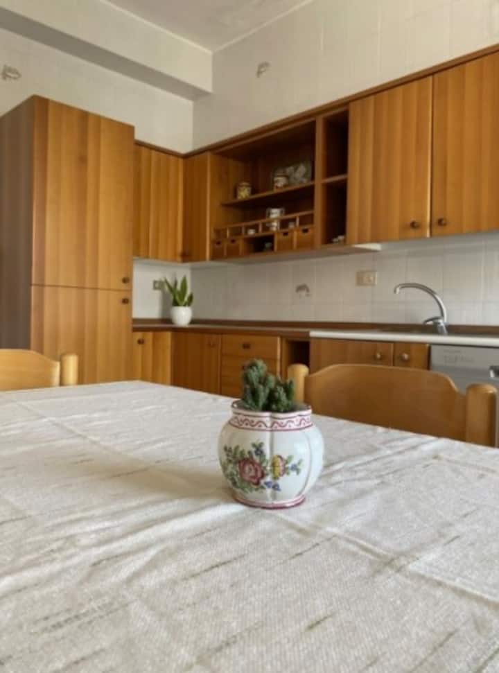 Quadrilocale In Affitto - Roccella Ionica