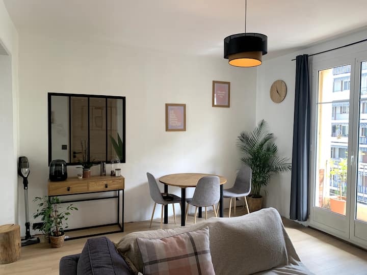 Très Bel Appartement Dans Nice - Èze