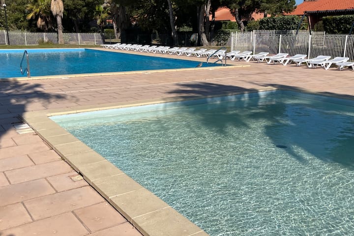 Maison Avec Piscine, Tennis, Jeu - Martigues