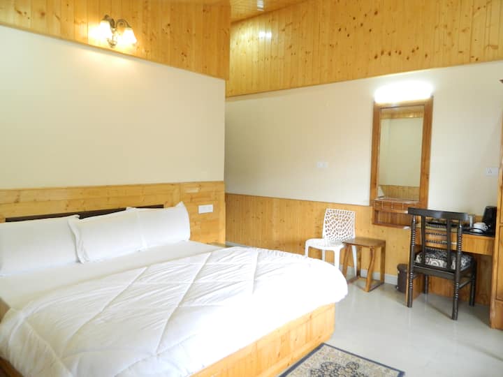 Gharsa Homestay : Peaceful 3bhk - Chail