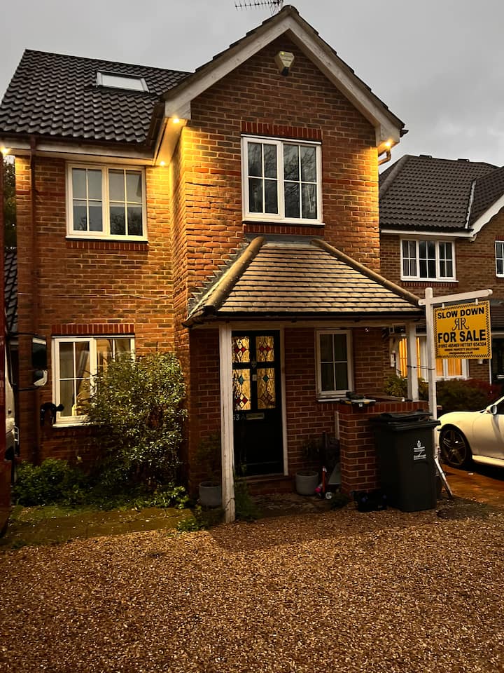 Executive House For Rent, 4 Bed - Stevenage